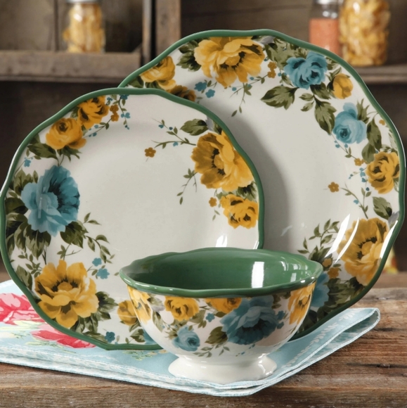 The Pioneer Woman | Other | 2piece New Pioneer Woman Rose Shadow ...